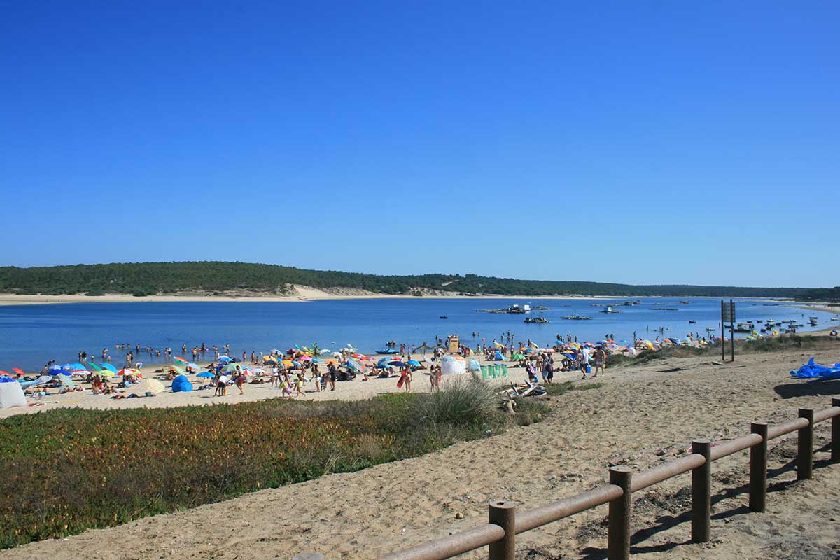 Camera of Lagoa de Albufeira
